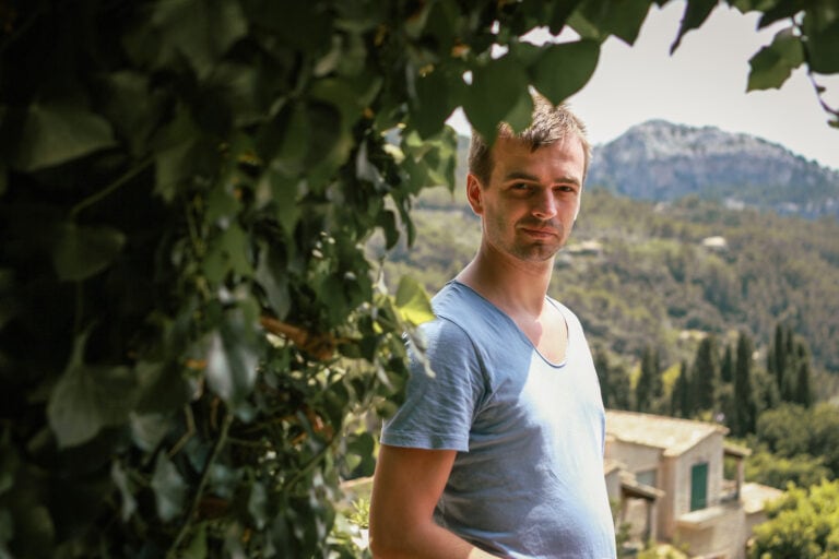 8 Composition Tips for Portrait Photography: The Beginner's Guide