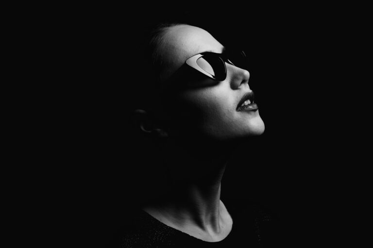 A Beginner's Guide to Understanding Histograms in Photography