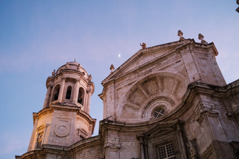 Exploring Lens Perspectives: Wide-Angle, Normal, Telephoto